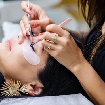 Eyelash Extensions in St Petersburg, Seminole and Clearwater Fl | Lash Addict Studio | Home